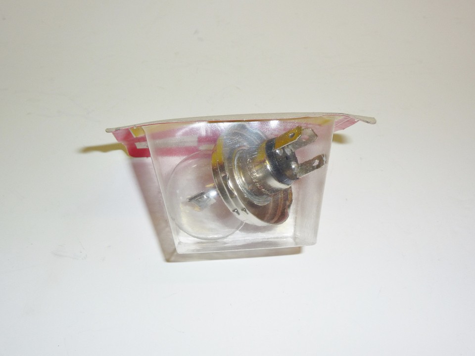 Classic Ford 1968-1987 Headlamp Bulb 12v 45/40W x 2 A Pair R410 | eBay
