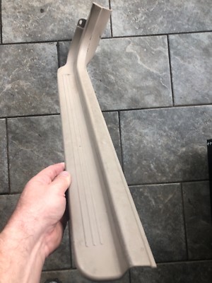 Left Driver SIDE CARPET TRIM FRONT Subaru Outback Sill PLATE DOOR PANEL ...