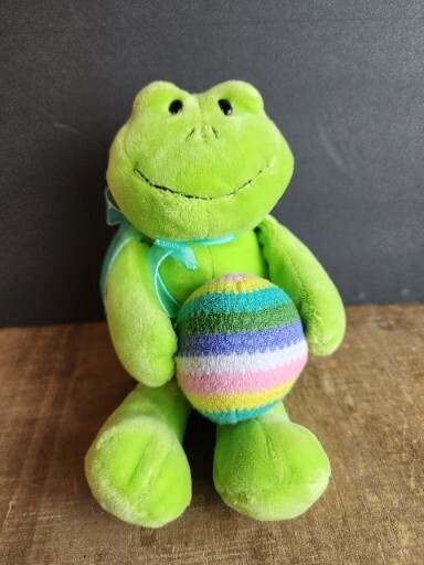Frog Plush Stuffed Animal Toy GUND Holding Easter Egg Ball Green Pink ...
