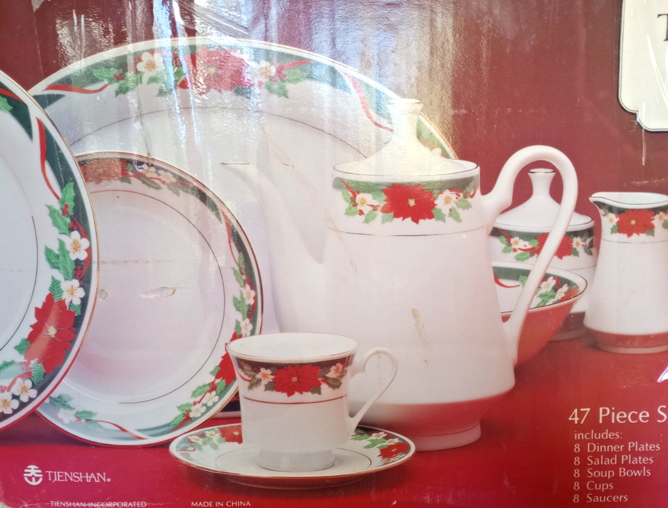 Tienshan Fine China Deck the Halls Dinnerware Christmas Holiday ~ 47 pc ...