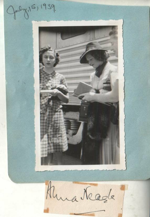Anna Neagle Autograph & Original 1939 Snapshot Popular English Actress ...
