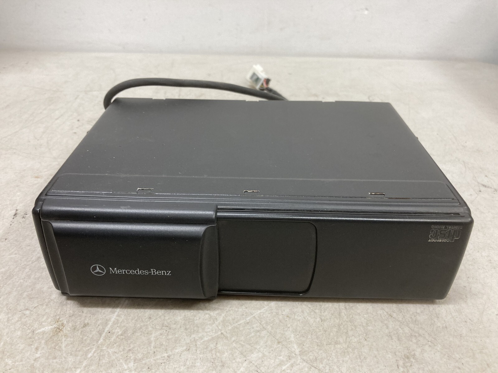 98-00 Mercedes W163 ML320 ML55 AMG CD Changer 6 Disk Player 1638201389 ...