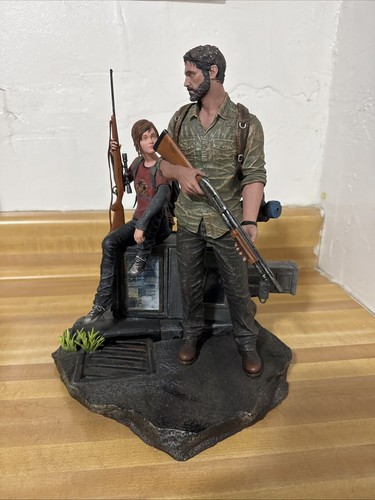 The Last of Us: Ellie and Joel Post Pandemic Edition 12" Statue Only ...