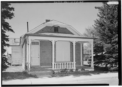 Fort David A. Russell, N. C. O. Quarters, First Avenue & Eighth Street ...