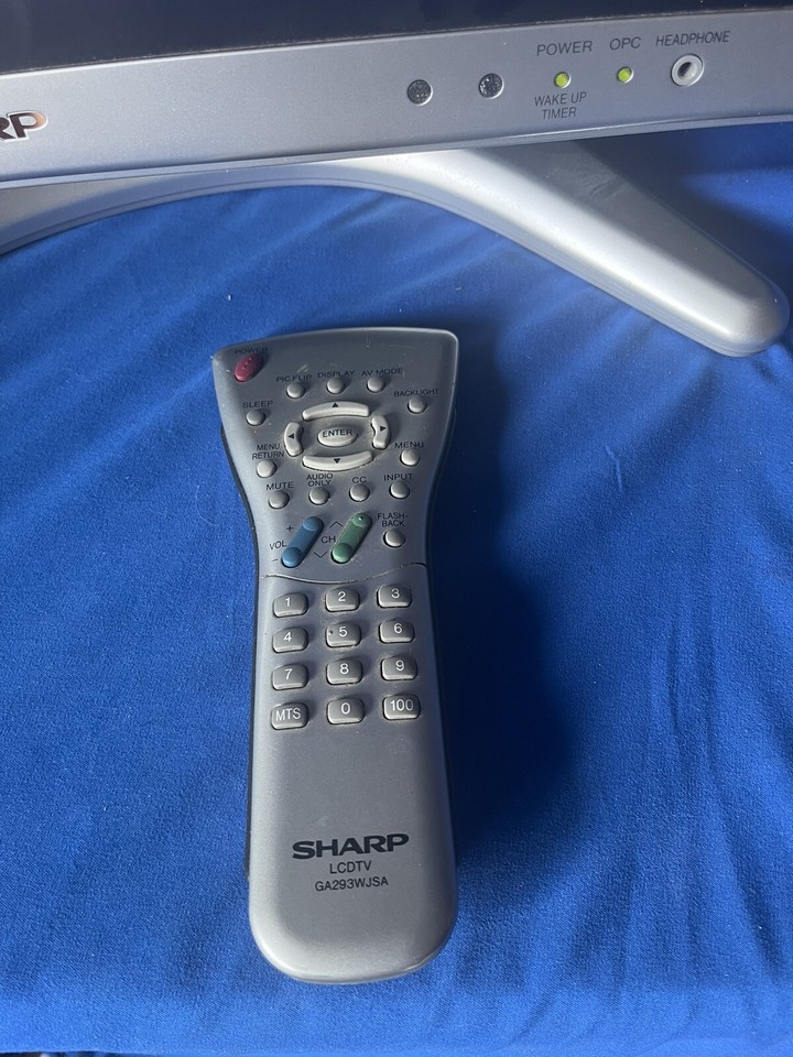 Sharp Aquos Liquid Crystal TV Model LC-20B6U-SM Excellent with Remote ...
