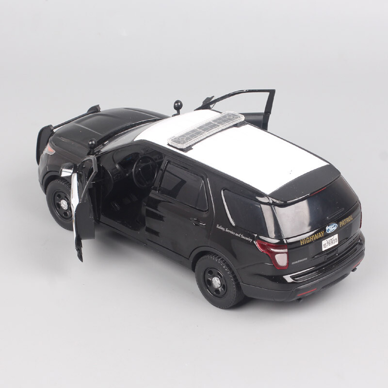 Motormax 1/24 Scale 2015 Ford Police Interceptor 911 Fire Marshal Car ...