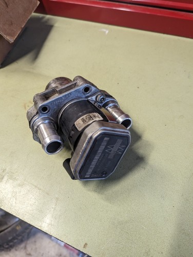 OEM Genuine Wahler Sprinter Dodge Freightliner EGR valve 6421401760 ...