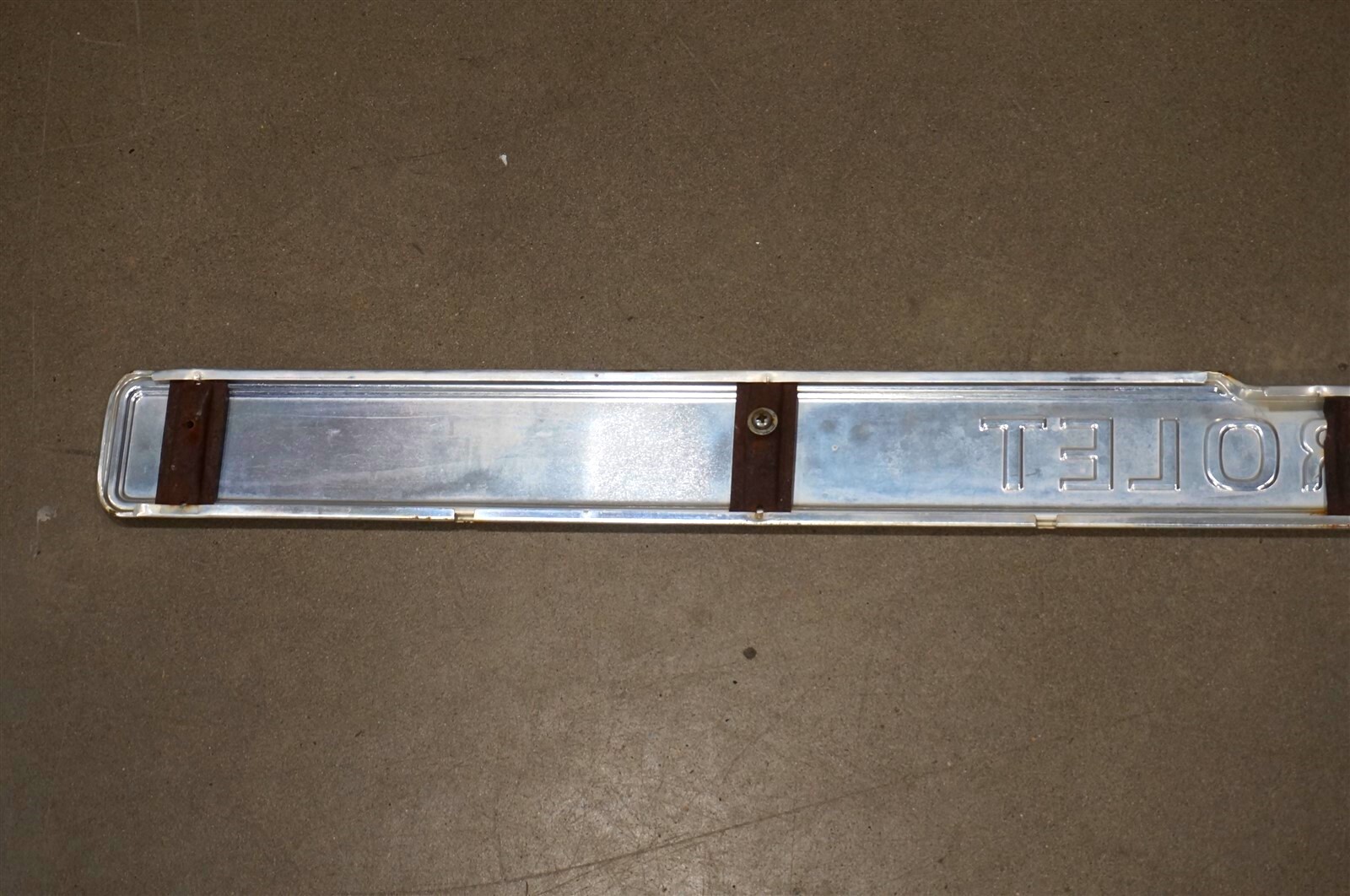 Original 1975-80 Chevrolet Pickup Truck Tailgate Band Trim Molding ...