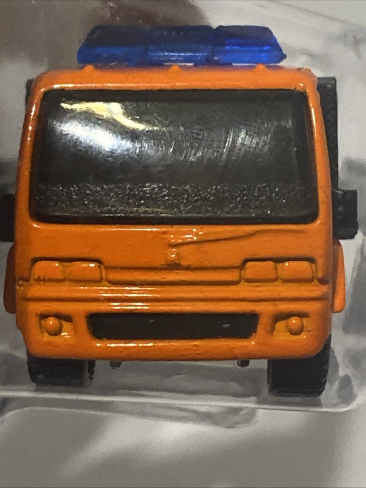 Matchbox Highway Heroes Flatbed Tow Truck, #14, Orange 2000 Hauler #HW9 ...
