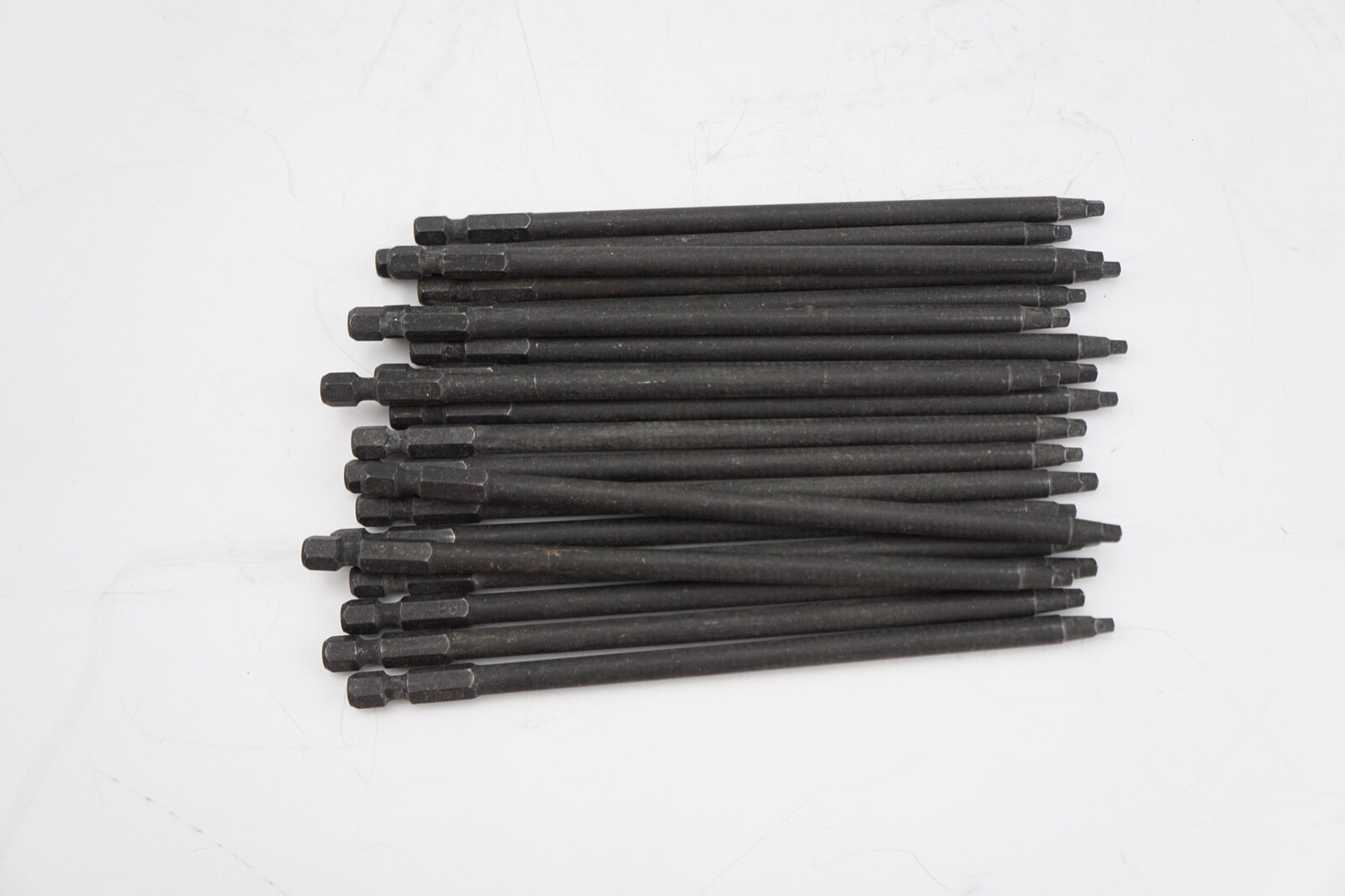 New Pack of (20) 88-2R Size #2 Square Bit 6" Ball Groove Style Ships ...