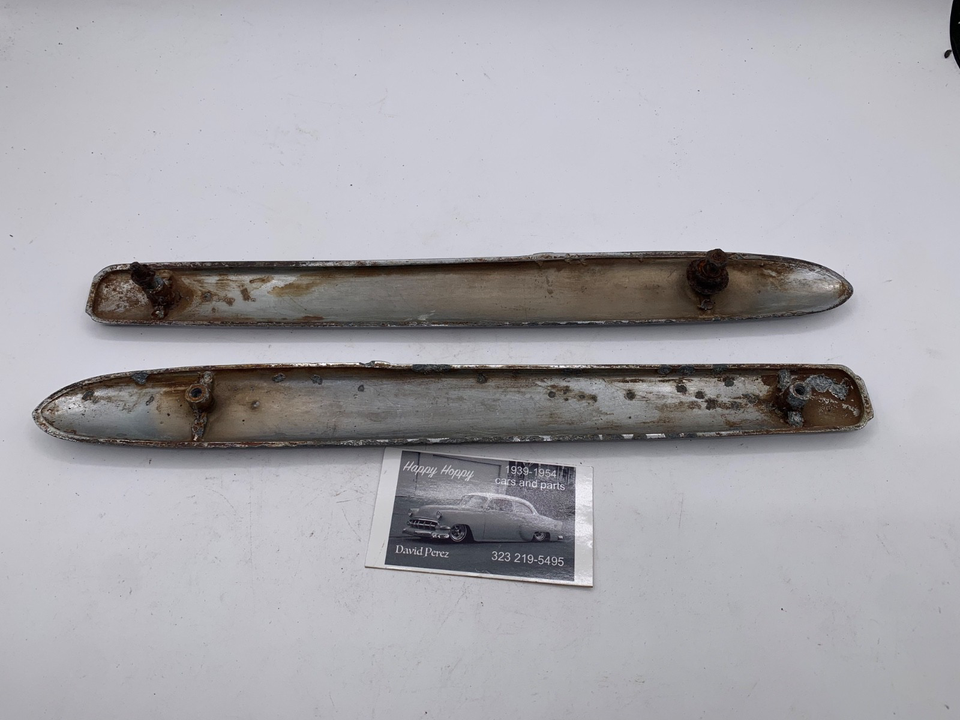 1946 47 48 Chevrolet Fleetline accessory BOMB Guide chrome emblem ...