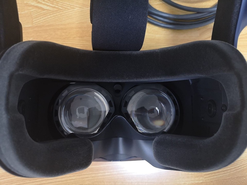 HTC Vive Pro Eye VR Headset VRChat eye Operation Confirmed From JPN ...