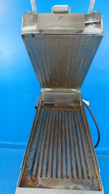 Taylor Qs11 12" Electric Clamshell Flat Top Griddle Panini Press Grill ...