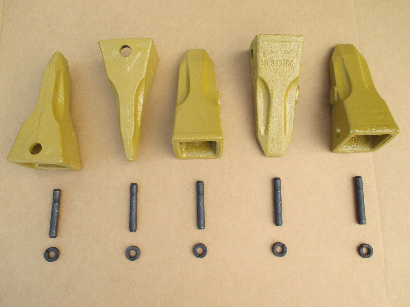 5 J300 ROCK CHISEL + PINS + LOCKS FOR CATERPILLAR CAT 205B 205L 206 ...