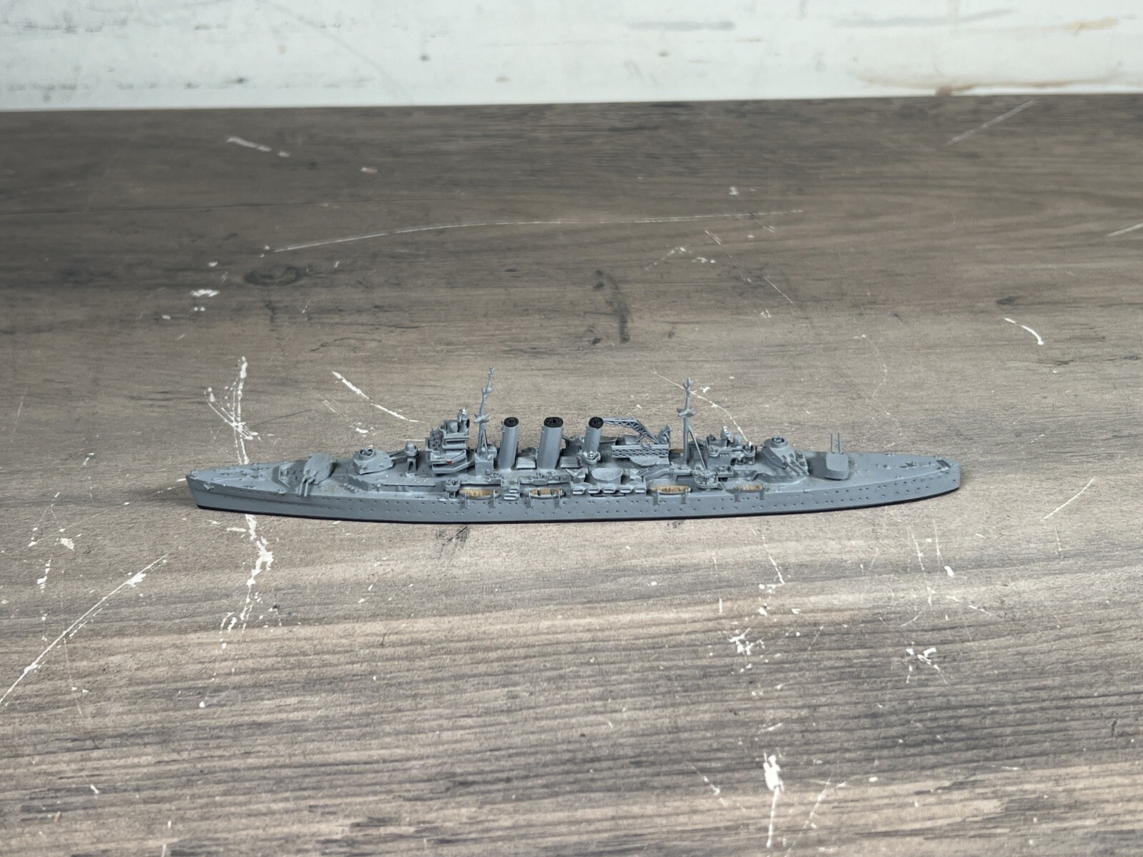 Navis Neptun Model #1133 1:1250 Scale Great Britain WWII Cruiser Ship ...