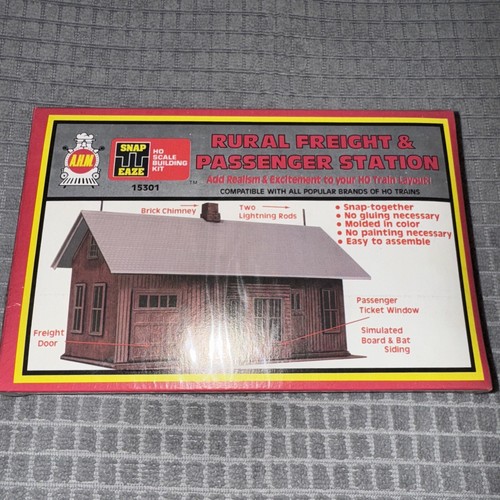 HO Scale AHM Rural Freight & Passenger Station Model No 15301 Factory ...