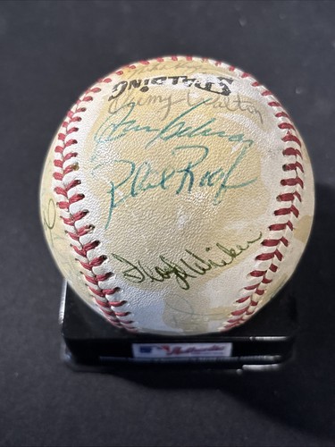 Vintage - 1971 MILWAUKEE BREWERS - Team Signed Baseball - 26 Signatures ...