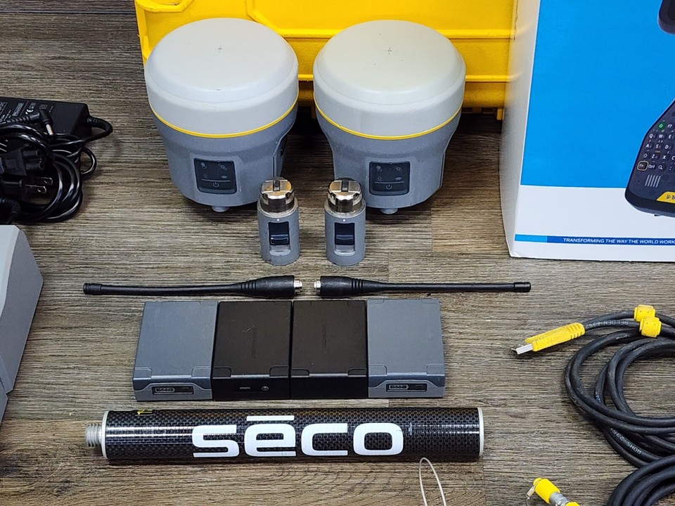 Trimble R10 Dual GPS GNSS Beidou Galileo RTK Base Rover Setup w TSC5 ...