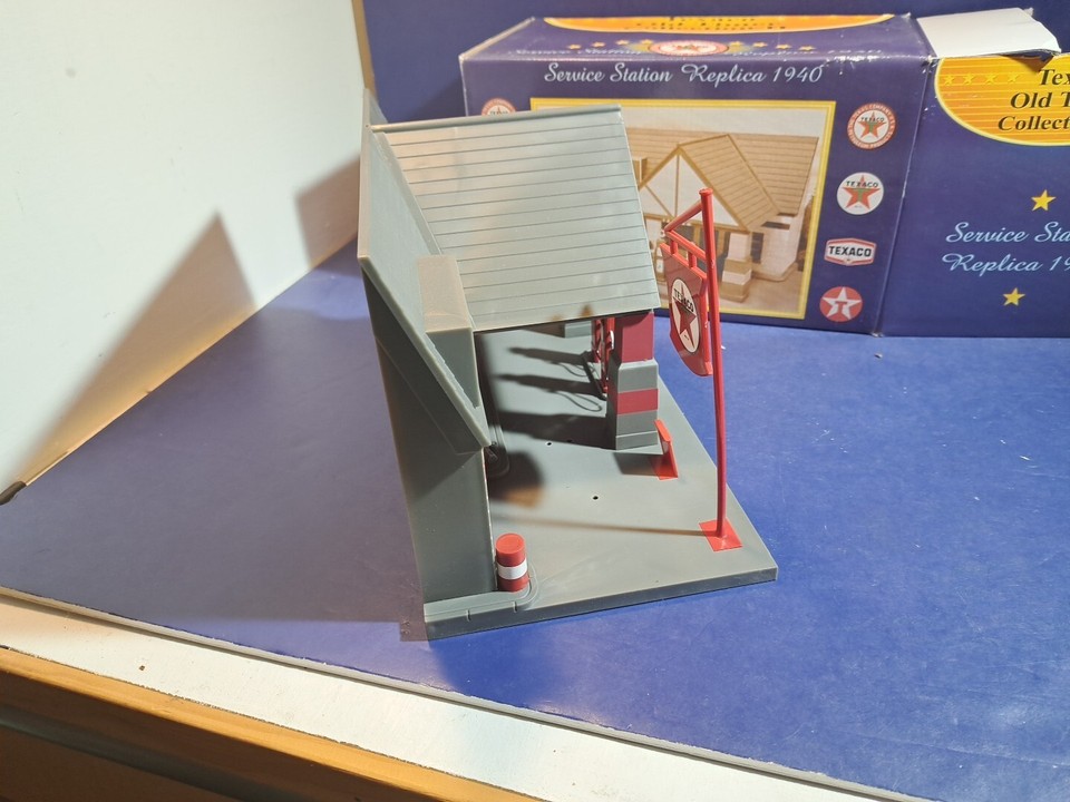 Texaco Service Station Model Toy REPLICA 1940 - NEW IN ORIGINAL BOX- 0 ...