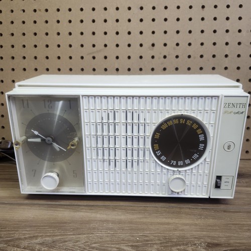 Vtg Zenith Tube Radio Z374 Clock Radio, Am Fm Alarm - Partially Works ...