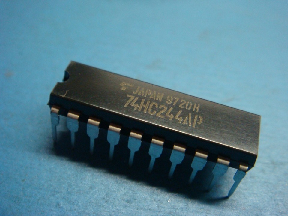 (5) TOSHIBA TC74HC244AP OCTAL CMOS BUS BUFFER TRI-STATE SILICON GATE 20 ...