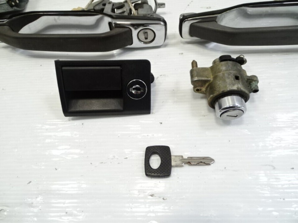 90 Mercedes W126 300SEL lock set, ignition switch, door, trunk, glove ...