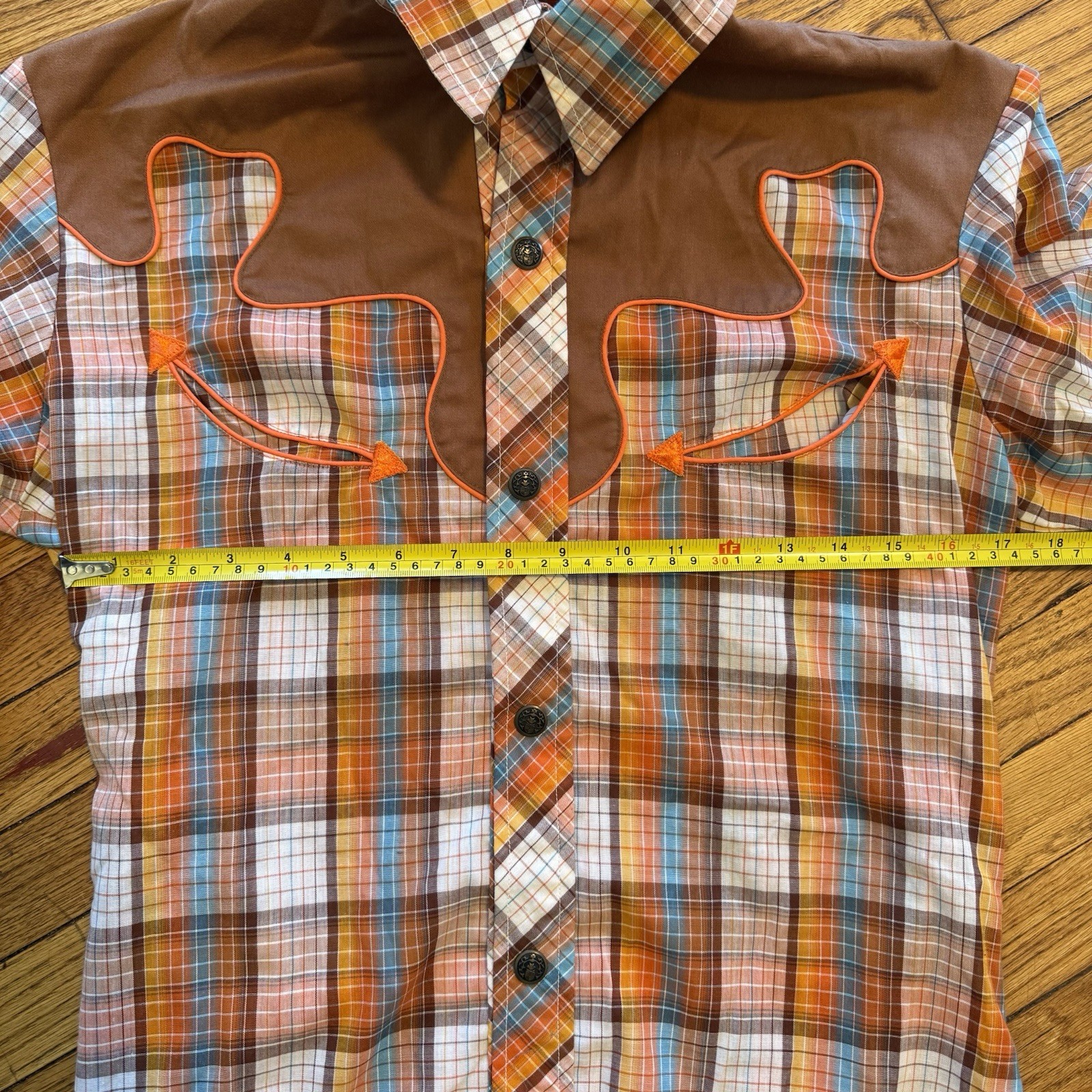 Vintage Style Western Shirt Plaid Pattern Yokes Cuffs Orange Brown ...