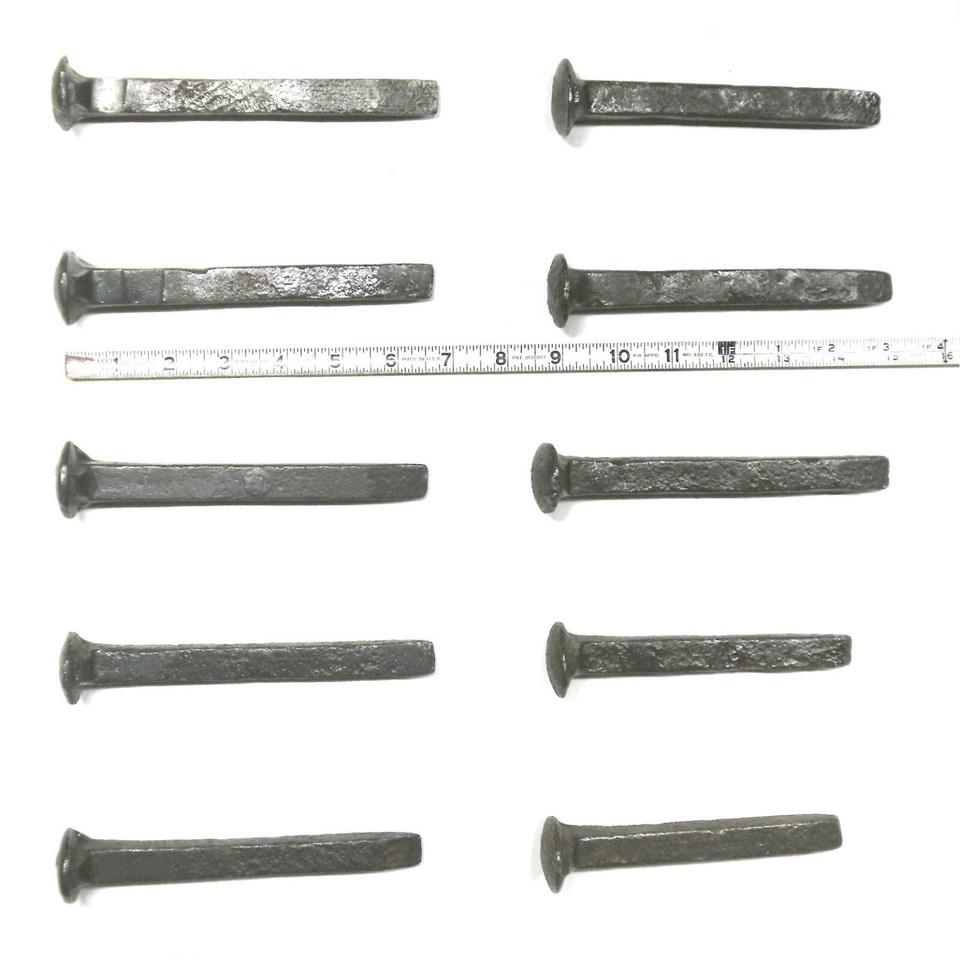 10 CLEANED Vtg CRAFT RAILROAD IRON SPIKES METAL LAWN YARD ART ...