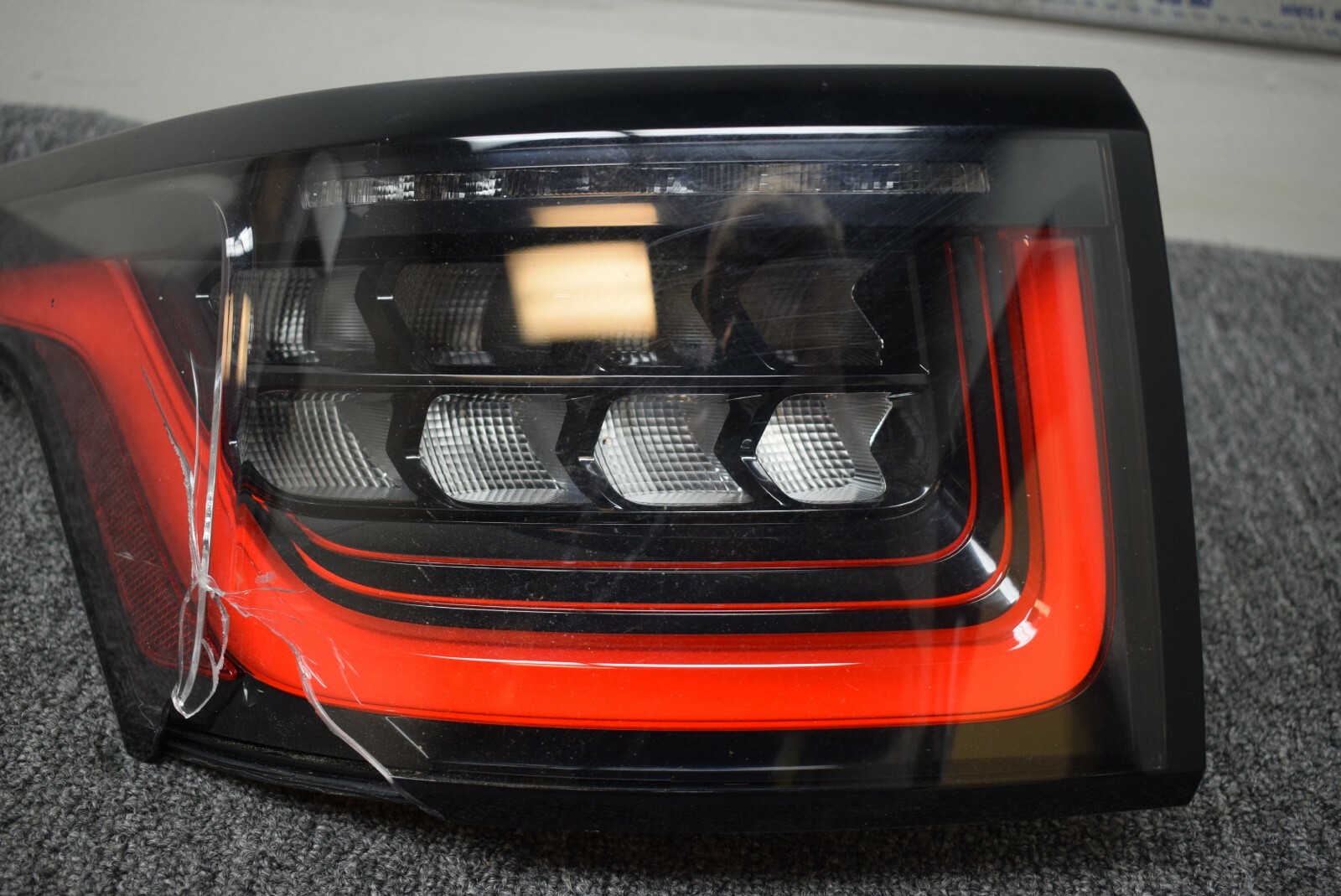 2018-2019 LAND ROVER SPORT L494 REAR LEFT SIDE TAIL LIGHT FACTORY OEM ...