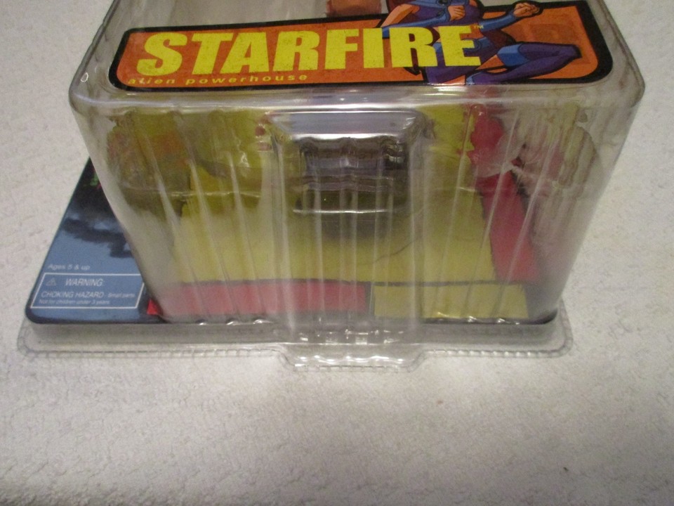 Monogram Masterworks Teen Titans Paperweight Mini Bust Starfire Alien ...