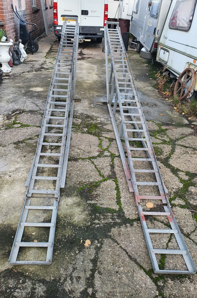 CAR DISPLAY RAMPS METAL 2500kg HEAVY DUTY PAIR WITH EXTENDABLE LOADING ...