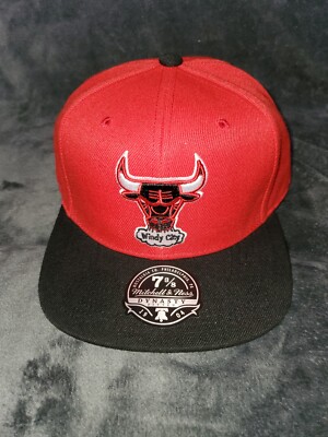 CHICAGO BULLS NBA MITCHELL & NESS DYNASTY 2 TONE RED BLACK FITTED MENS ...