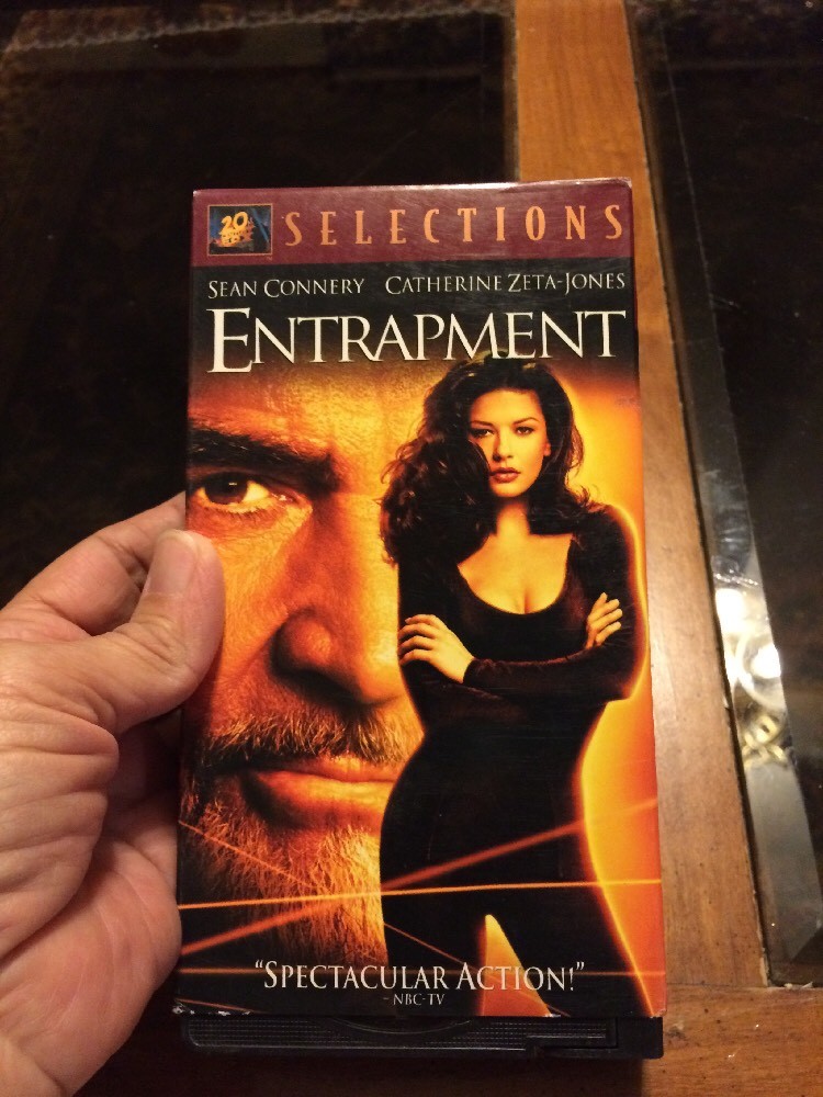 Entrapment (VHS, 2001, Fox Selections) Sean Connery 24543021346| eBay