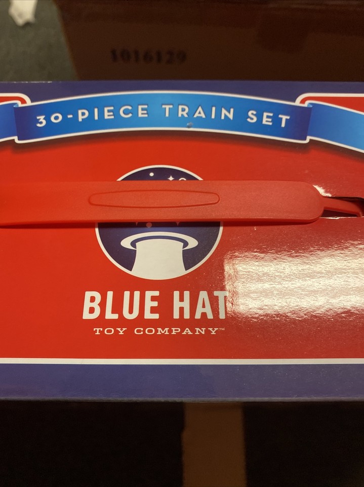 Blue Hat North Pole Junction Christmas Train 30 Piece Set NEW IN BOX | eBay