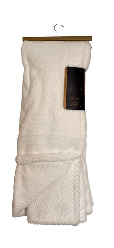 Rachel Roy White Oversized Double Sided Faux Fur Throw Blanket 50”x70 ...