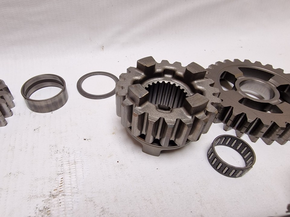 HONDA CRF 450R 2016 COMPLETE GEAR BOX SET FORKS INPUT OUTPUT SHAFT ...