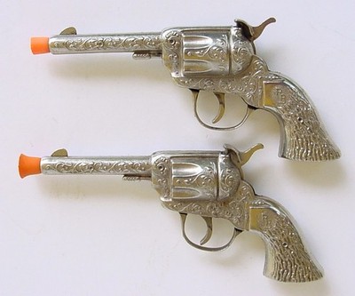 PAIR OF 1950s CLASSY ROY ROGERS CAP GUNS WOOD GRAIN GRIPS w SCROLL WORK ...