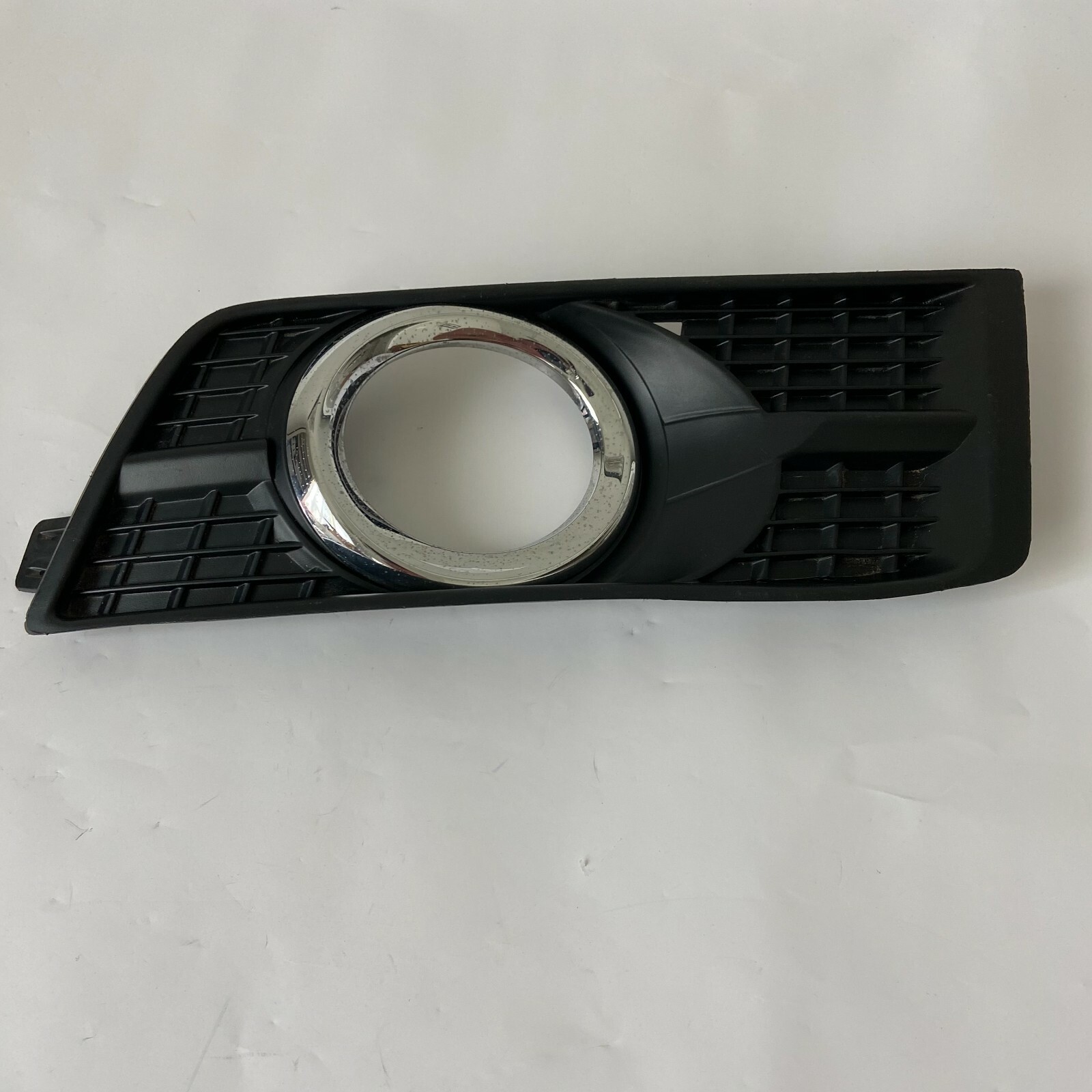 CADILLAC SRX LEFT UPPER TRIM BEZEL GRILLE FOG LAMP 25778388 2010 - 2016 ...