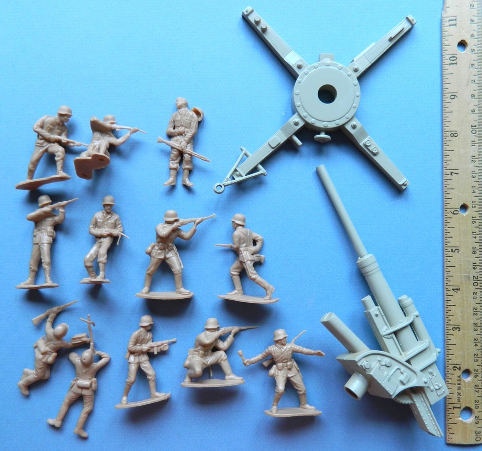 CTS recast Marx Airfix 54mm tan plastic WWII German toy soldiers + 88mm ...