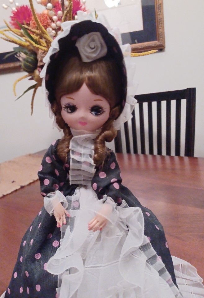 vintage big eyed BRADLEY musical rotating doll-plays "You Light Up My ...