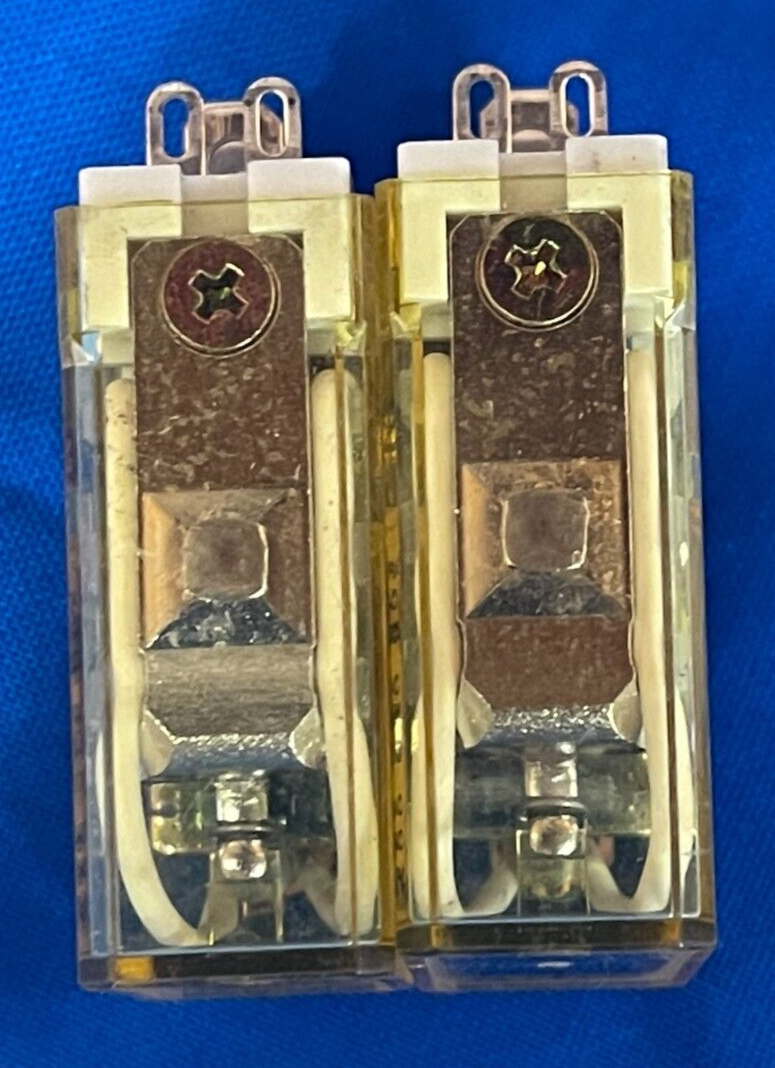 IDEC RELAY 25320 RHIB-U DC24V 1OA 240VAC 30VDC 5 PIN | eBay