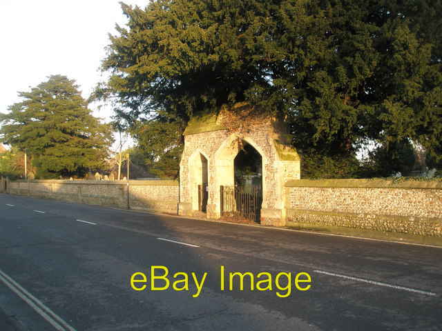 Photo 6x4 The cemetery gates in Havant Cemetery c2009 | eBay UK