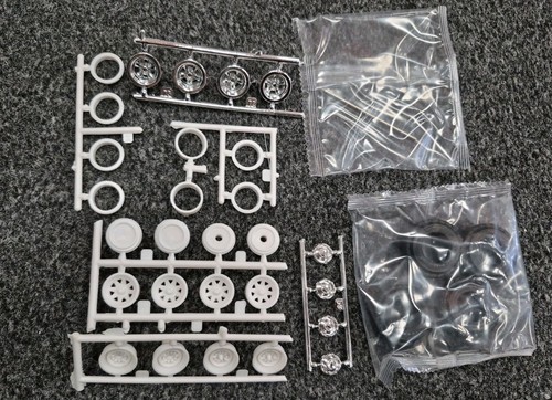 Foxy Box Chevy Custom Van AMT 1/25 Scale Model Wheels Tires Firestone ...