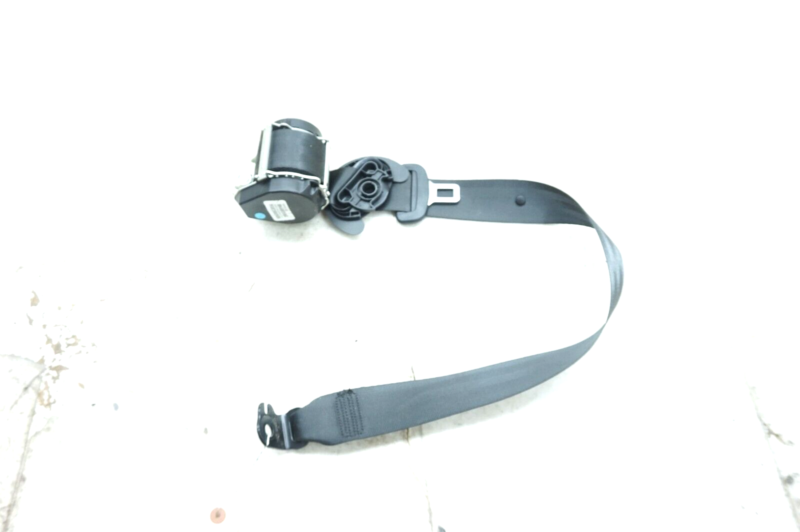 2018-2020 Volkswagen Atlas OEM Left Rear 3rd Row Seat Belt Retractor | eBay
