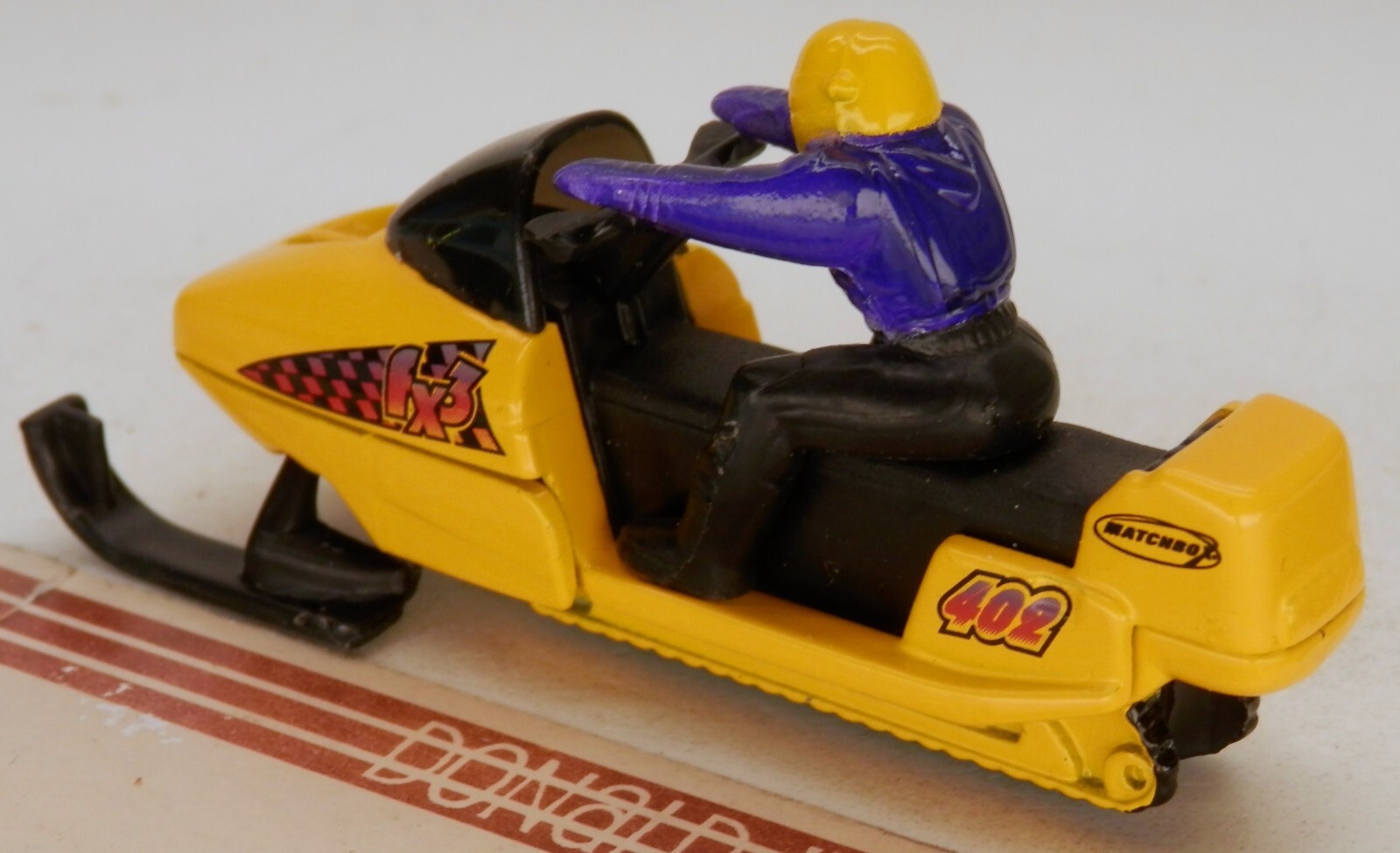 Matchbox Snowmobile Yellow w/Purple&Black Rider 1:40 Scale FX3 402 | eBay