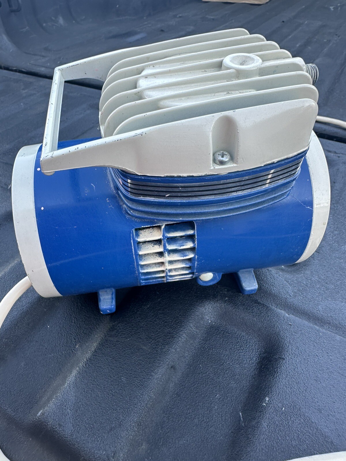 Badger Air-Brush Compressor Model 180-1, Oil-less Diaphragm Compressor ...