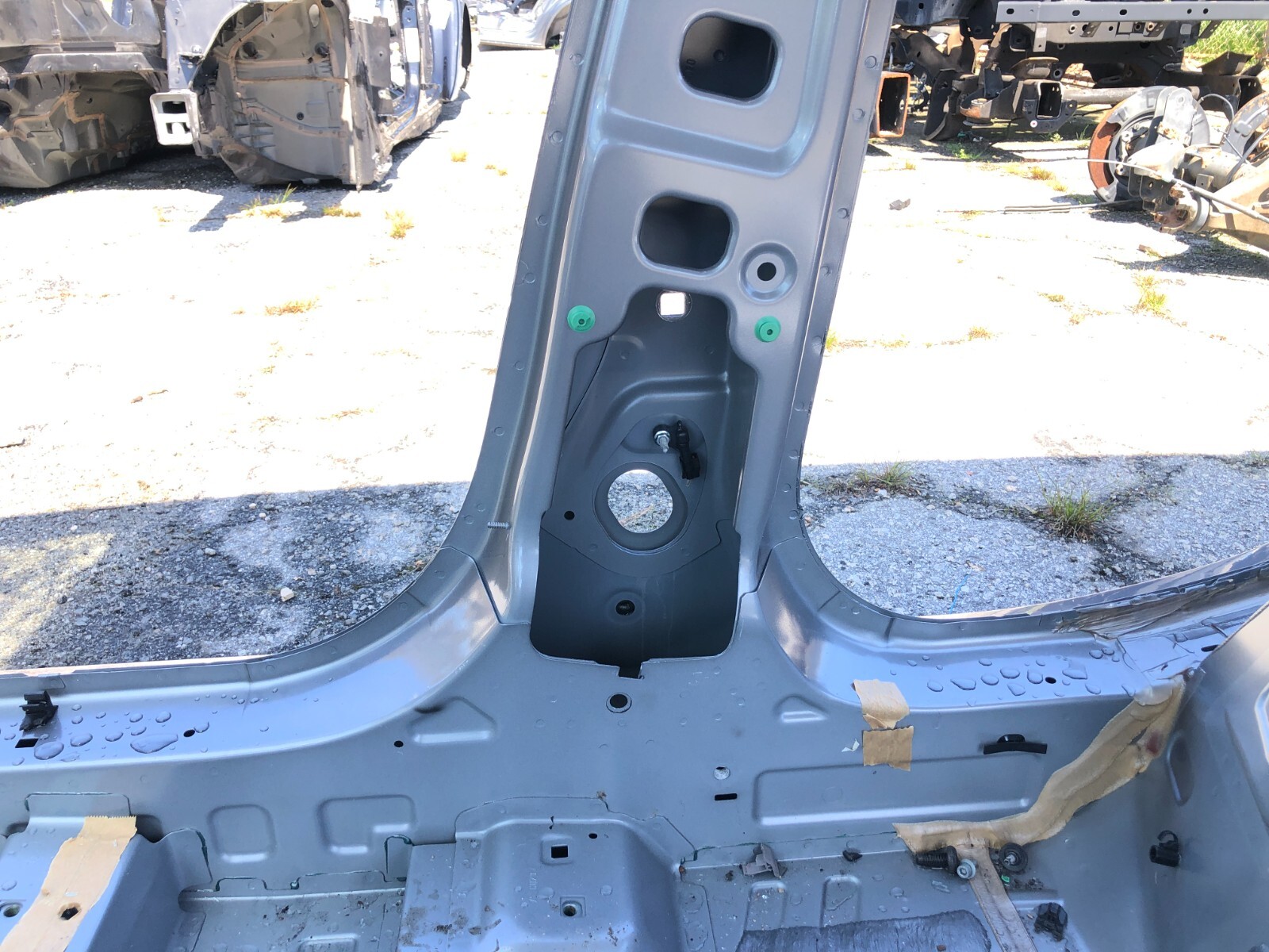 2018-2022 ALFA ROMEO STELVIO RIGHT PASS SIDE B PILLAR ROCKER PANEL CLIP ...