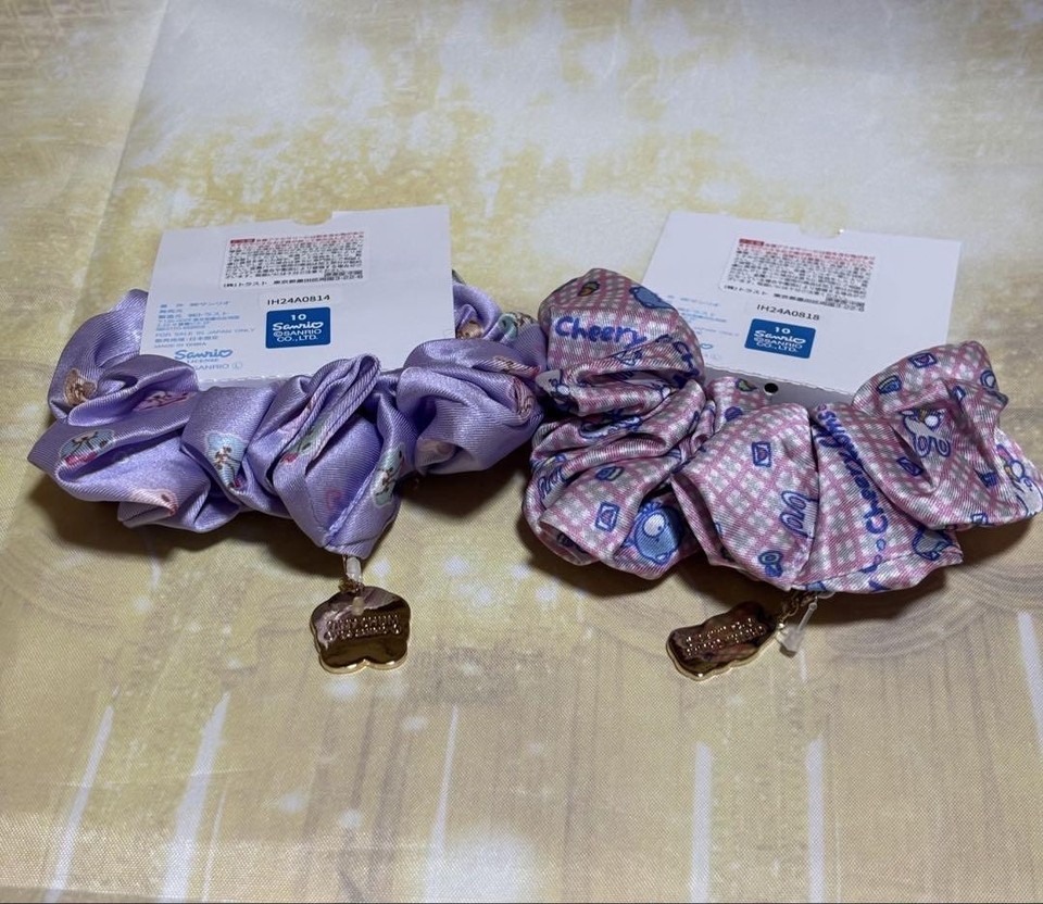Sanrio Tiny Chum Cheer Chum Scrunchie Set with Charms | Used, Cute Hair ...