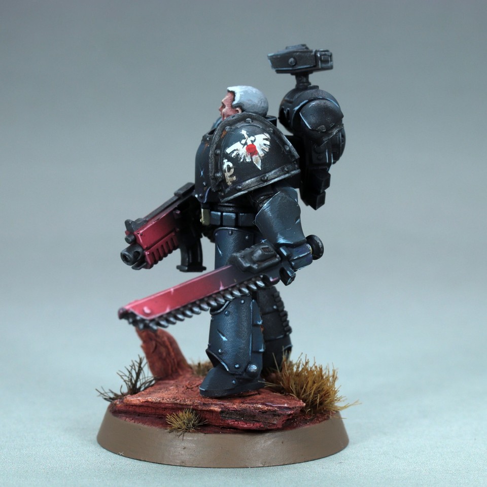 painted Dark Angels Sergeant miniature Warhammer Horus Heresy 30k 40k ...