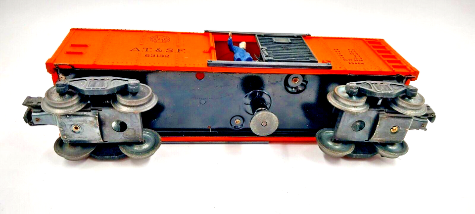 O Scale Trains Lionel 41' Santa Fe ATSF 63132 Box Car W/PERSON INSIDE ...